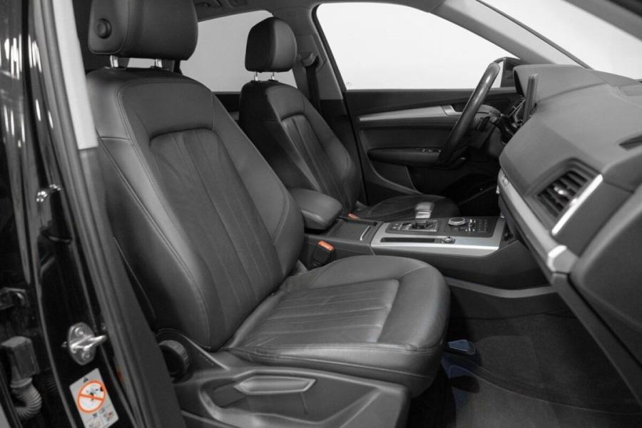 Black Audi Q5 2018 in Vilnius, with an engine capacity of 2.00 L and mileage of 191 thousand km for 21450 €, photo 10 on AUTOMOTO.COM.LV