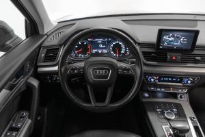 Black Audi Q5 2018 in Vilnius, with an engine capacity of 2.00 L and mileage of 191 thousand km for 21450 €, photo 13 on AUTOMOTO.COM.LV