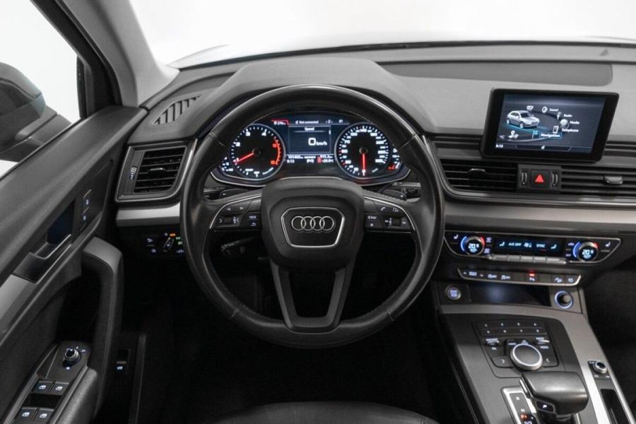 Black Audi Q5 2018 in Vilnius, with an engine capacity of 2.00 L and mileage of 191 thousand km for 21450 €, photo 13 on AUTOMOTO.COM.LV