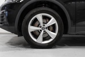 Black Audi Q5 2018 in Vilnius, with an engine capacity of 2.00 L and mileage of 191 thousand km for 21450 €, photo 22 on AUTOMOTO.COM.LV