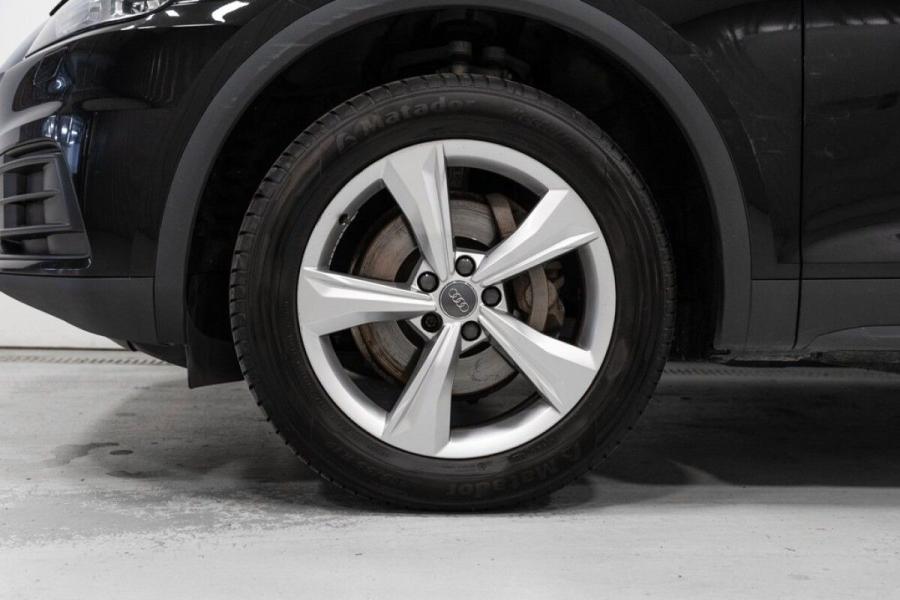 Black Audi Q5 2018 in Vilnius, with an engine capacity of 2.00 L and mileage of 191 thousand km for 21450 €, photo 22 on AUTOMOTO.COM.LV