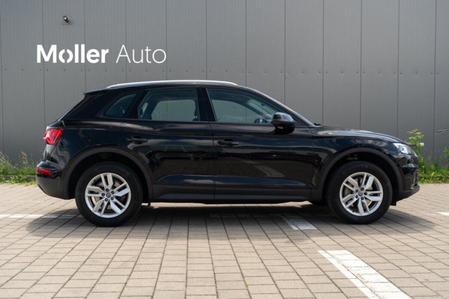 Black Audi Q5 2018 in Vilnius, with an engine capacity of 2.00 L and mileage of 206 thousand km for 20900 €, photo 10 on AUTOMOTO.COM.LV