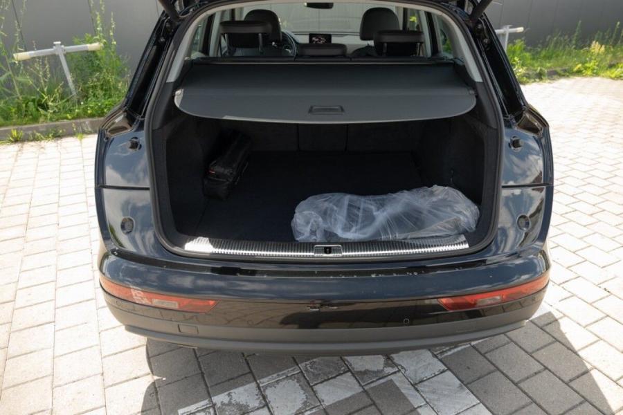 Black Audi Q5 2018 in Vilnius, with an engine capacity of 2.00 L and mileage of 206 thousand km for 20900 €, photo 23 on AUTOMOTO.COM.LV