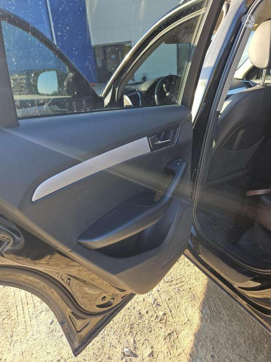 Black Audi Q5 2018 in Moletai, with an engine capacity of 2.00 L and mileage of 263 thousand km for 8500 €, photo 10 on AUTOMOTO.COM.LV