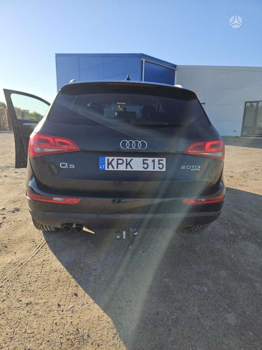 Black Audi Q5 2018 in Moletai, with an engine capacity of 2.00 L and mileage of 263 thousand km for 8500 €, photo 16 on AUTOMOTO.COM.LV