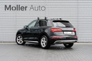 Black Audi Q5 2018 in Marupe, with an engine capacity of 2.00 L and mileage of 67 thousand km for 29750 €, photo 4 on AUTOMOTO.COM.LV