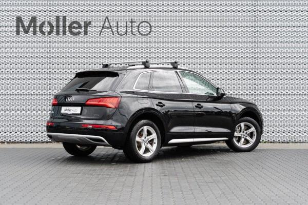 Black Audi Q5 2018 in Marupe, with an engine capacity of 2.00 L and mileage of 67 thousand km for 29750 €, photo 4 on AUTOMOTO.COM.LV