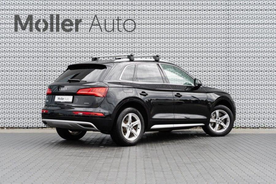 Black Audi Q5 2018 in Marupe, with an engine capacity of 2.00 L and mileage of 67 thousand km for 29750 €, photo 5 on AUTOMOTO.COM.LV