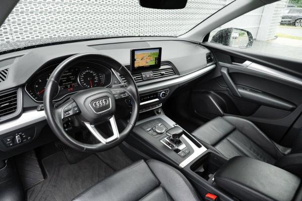 Black Audi Q5 2018 in Marupe, with an engine capacity of 2.00 L and mileage of 67 thousand km for 29750 €, photo 9 on AUTOMOTO.COM.LV