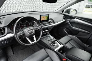 Black Audi Q5 2018 in Marupe, with an engine capacity of 2.00 L and mileage of 67 thousand km for 29750 €, photo 10 on AUTOMOTO.COM.LV