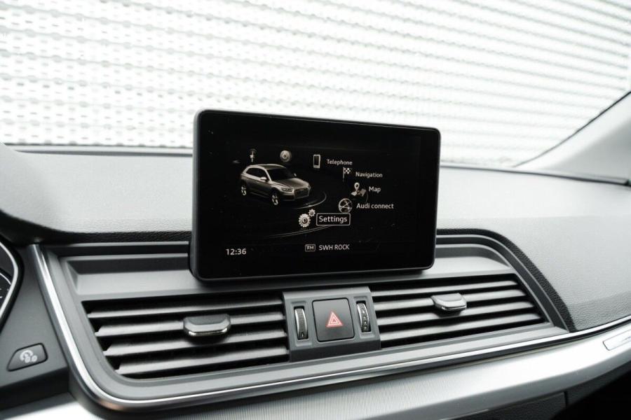 Black Audi Q5 2018 in Marupe, with an engine capacity of 2.00 L and mileage of 67 thousand km for 29750 €, photo 20 on AUTOMOTO.COM.LV