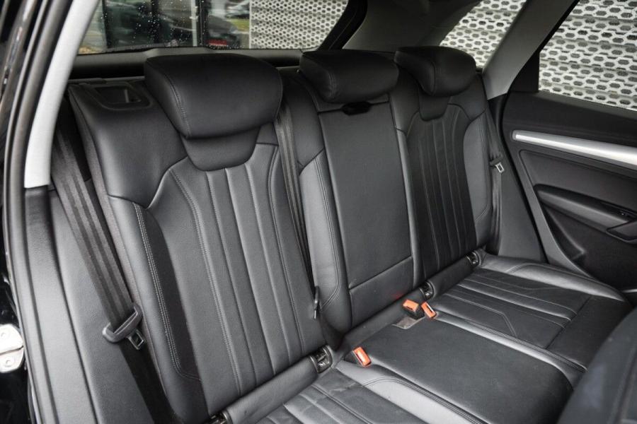 Black Audi Q5 2018 in Marupe, with an engine capacity of 2.00 L and mileage of 67 thousand km for 29750 €, photo 26 on AUTOMOTO.COM.LV