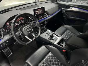 Melns Audi Q5 2018 Utena, ar dzinēja tilpumu 2.00 L un nobraukumu 240 tūkst. km par 25500 €, foto 6 vietnē AUTOMOTO.COM.LV