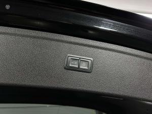 Melns Audi Q5 2018 Utena, ar dzinēja tilpumu 2.00 L un nobraukumu 240 tūkst. km par 25500 €, foto 39 vietnē AUTOMOTO.COM.LV