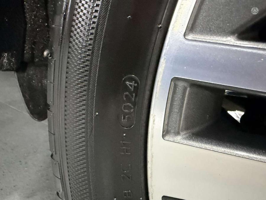 Melns Audi Q5 2018 Utena, ar dzinēja tilpumu 2.00 L un nobraukumu 240 tūkst. km par 25500 €, foto 40 vietnē AUTOMOTO.COM.LV