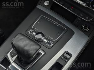 Black Audi Q5 2018 in Tukums, with an engine capacity of 3.00 L and mileage of 186 thousand km for 25990 €, photo 18 on AUTOMOTO.COM.LV