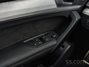Black Audi Q5 2018 in Tukums, with an engine capacity of 3.00 L and mileage of 186 thousand km for 25990 €, photo 23 on AUTOMOTO.COM.LV