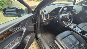 Melns Audi Q5 2018 Panevēža, ar dzinēja tilpumu 1.98 L un nobraukumu 69 tūkst. km par 15900 €, foto 13 vietnē AUTOMOTO.COM.LV