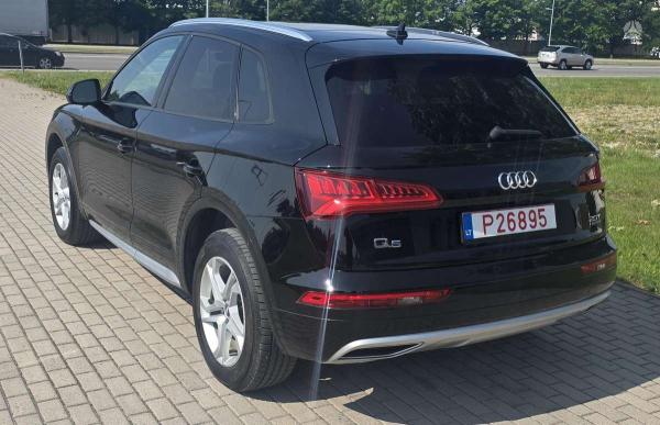 Black Audi Q5 2018 in Siauliai, with an engine capacity of 1.98 L and mileage of 119 thousand km for 19200 €, photo 9 on AUTOMOTO.COM.LV