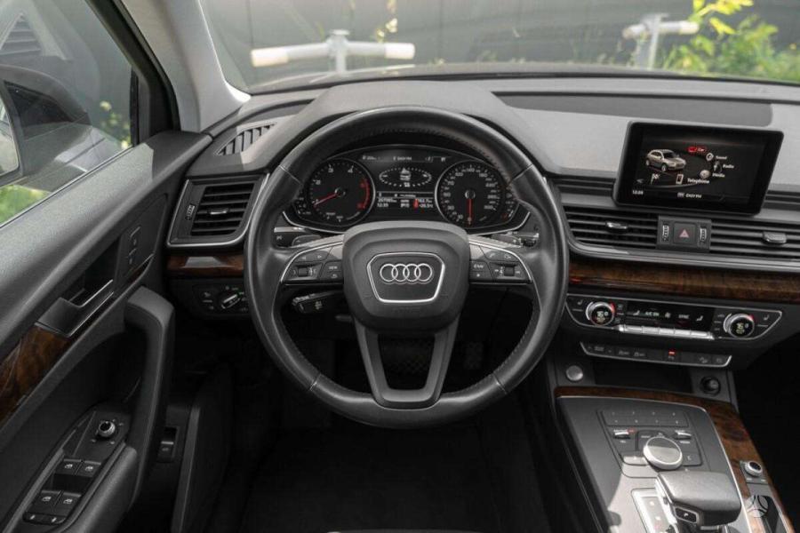 Melns Audi Q5 2018 Viļņa, ar dzinēja tilpumu 2.00 L un nobraukumu 206 tūkst. km par 20900 €, foto 19 vietnē AUTOMOTO.COM.LV