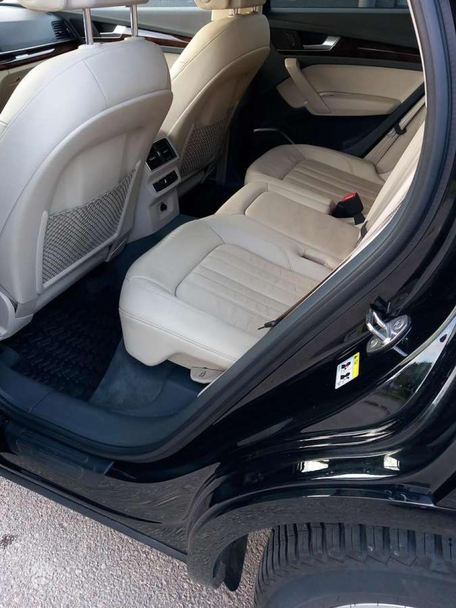 Black Audi Q5 2018 in Kaunas, with an engine capacity of 1.98 L and mileage of 150 thousand km for 20800 €, photo 16 on AUTOMOTO.COM.LV