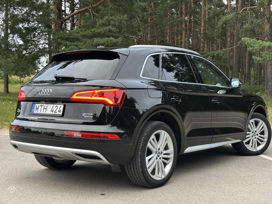 Black Audi Q5 2018 in Kaunas, with an engine capacity of 1.98 L and mileage of 114 thousand km for 22300 €, photo 6 on AUTOMOTO.COM.LV