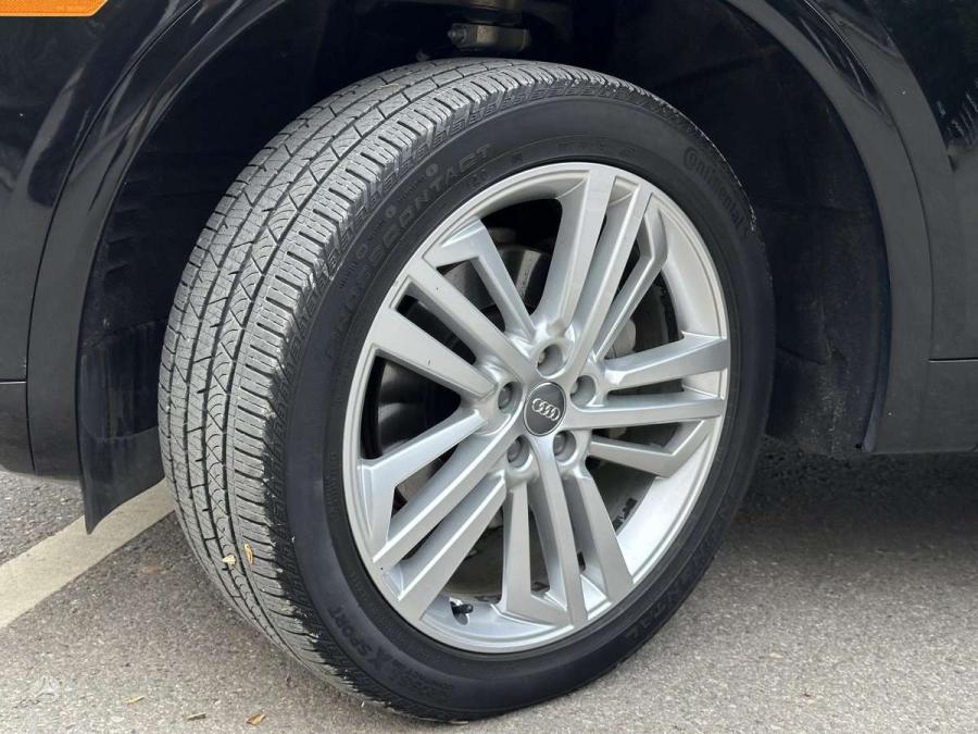 Black Audi Q5 2018 in Kaunas, with an engine capacity of 1.98 L and mileage of 114 thousand km for 22300 €, photo 11 on AUTOMOTO.COM.LV