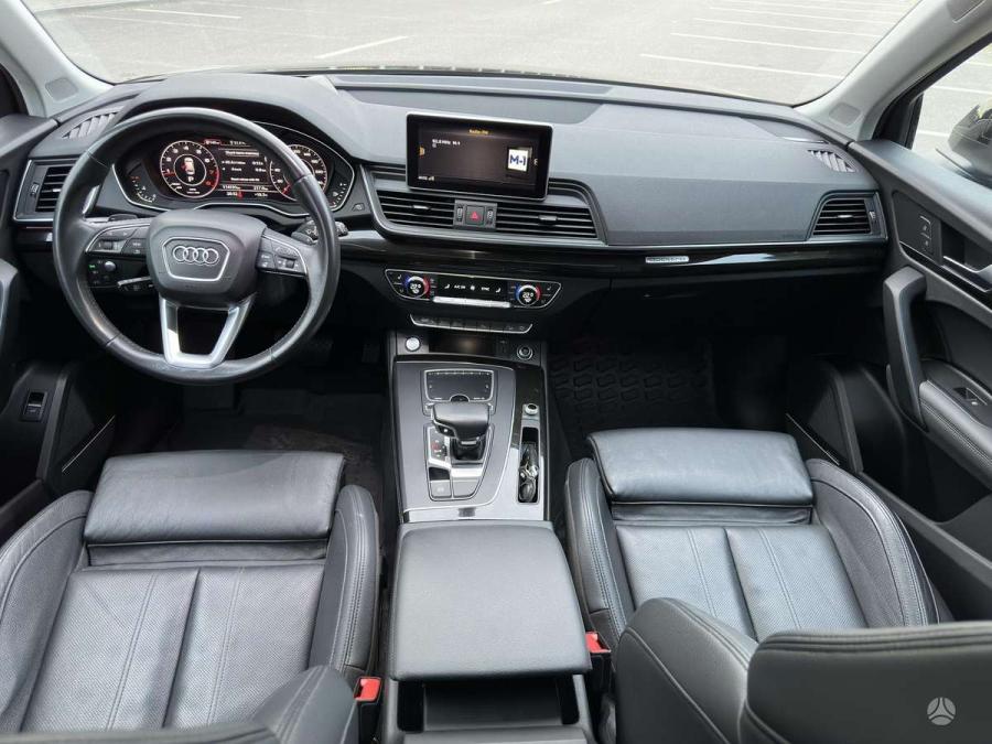 Black Audi Q5 2018 in Kaunas, with an engine capacity of 1.98 L and mileage of 114 thousand km for 22300 €, photo 12 on AUTOMOTO.COM.LV