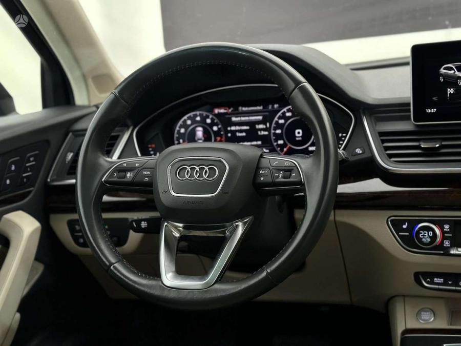 Black Audi Q5 2018 in Vilnius, with an engine capacity of 2.00 L and mileage of 55 thousand km for 22800 €, photo 15 on AUTOMOTO.COM.LV
