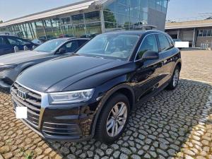 Black Audi Q5 2018 in Vilnius, with an engine capacity of 2.00 L and mileage of 131 thousand km for 21990 €, photo 3 on AUTOMOTO.COM.LV