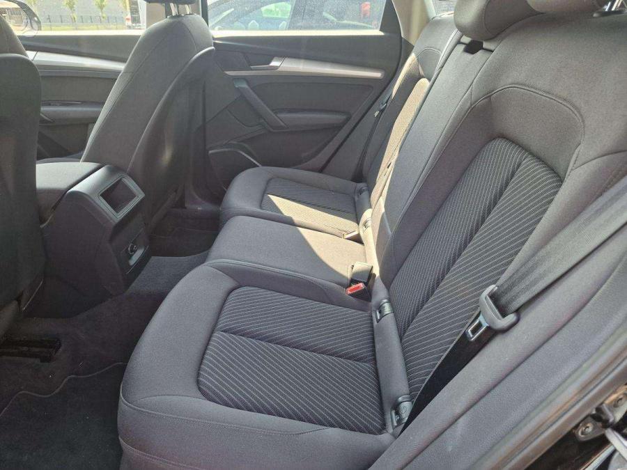 Black Audi Q5 2018 in Vilnius, with an engine capacity of 2.00 L and mileage of 131 thousand km for 21990 €, photo 11 on AUTOMOTO.COM.LV