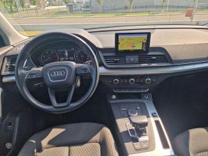 Black Audi Q5 2018 in Vilnius, with an engine capacity of 2.00 L and mileage of 131 thousand km for 21990 €, photo 16 on AUTOMOTO.COM.LV