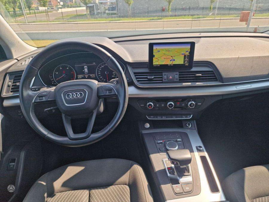 Black Audi Q5 2018 in Vilnius, with an engine capacity of 2.00 L and mileage of 131 thousand km for 21990 €, photo 16 on AUTOMOTO.COM.LV