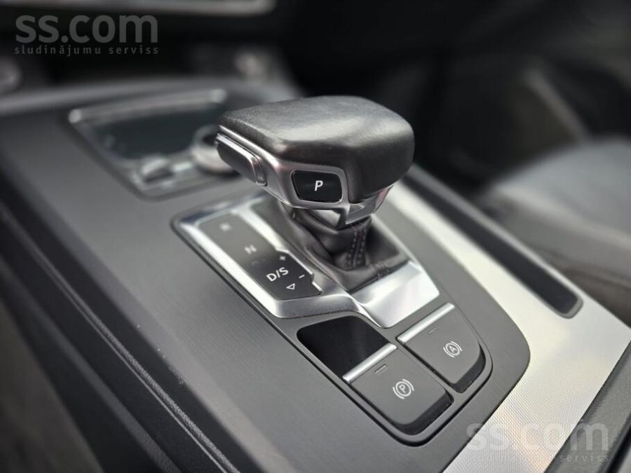 Melns Audi Q5 2018 Jelgava, ar dzinēja tilpumu 2.00 L un nobraukumu 411 tūkst. km par 18500 €, foto 5 vietnē AUTOMOTO.COM.LV
