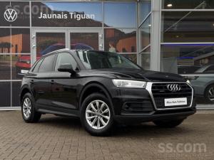 Black Audi Q5 2019 in Valmiera, with an engine capacity of 2.00 L and mileage of 181 thousand km for 26900 €, photo 1 on AUTOMOTO.COM.LV