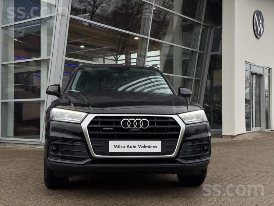 Black Audi Q5 2019 in Valmiera, with an engine capacity of 2.00 L and mileage of 181 thousand km for 26900 €, photo 2 on AUTOMOTO.COM.LV