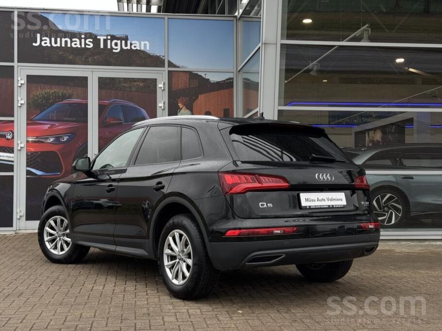Black Audi Q5 2019 in Valmiera, with an engine capacity of 2.00 L and mileage of 181 thousand km for 26900 €, photo 4 on AUTOMOTO.COM.LV