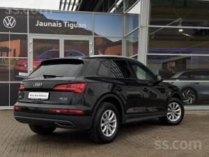 Black Audi Q5 2019 in Valmiera, with an engine capacity of 2.00 L and mileage of 181 thousand km for 26900 €, photo 6 on AUTOMOTO.COM.LV