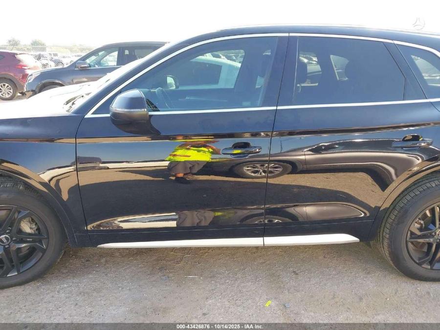 Black Audi Q5 2019 in Vilnius, with an engine capacity of 1.98 L and mileage of 163 thousand km for 11350 €, photo 8 on AUTOMOTO.COM.LV