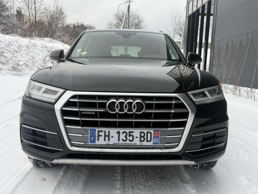 Melns Audi Q5 2019 Viļņa, ar dzinēja tilpumu 2.00 L un nobraukumu 290 tūkst. km par 17900 €, foto 1 vietnē AUTOMOTO.COM.LV