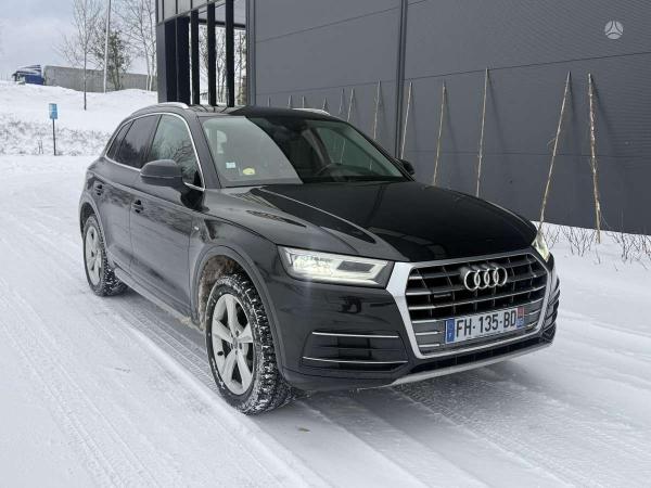 Black Audi Q5 2019 in Vilnius, with an engine capacity of 2.00 L and mileage of 290 thousand km for 17900 €, photo 5 on AUTOMOTO.COM.LV