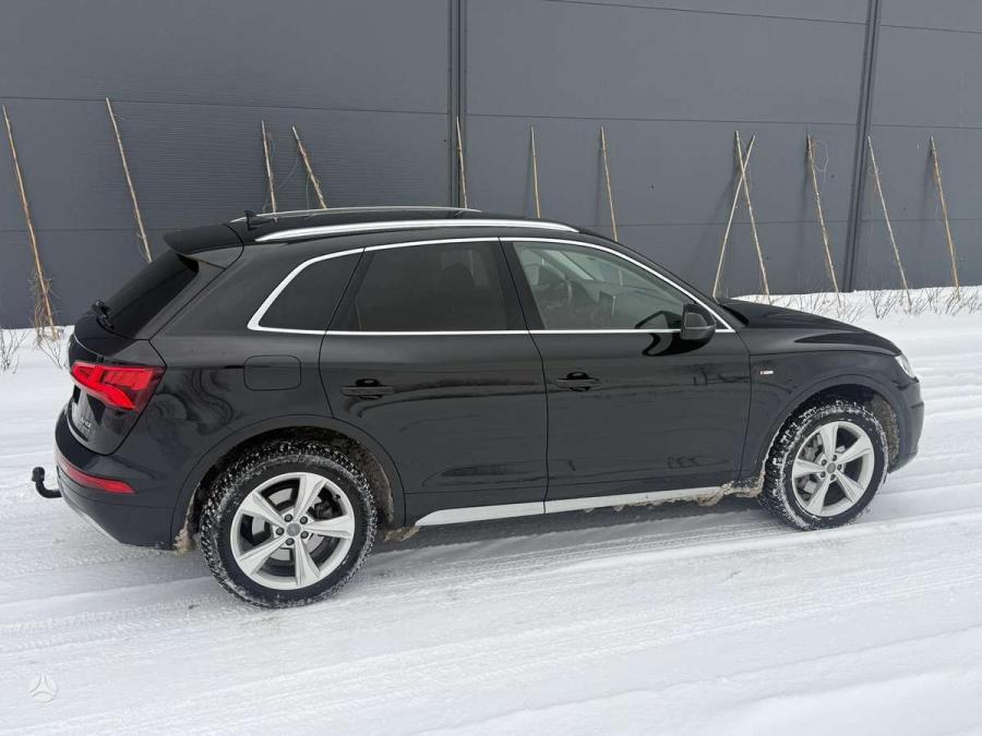 Melns Audi Q5 2019 Viļņa, ar dzinēja tilpumu 2.00 L un nobraukumu 290 tūkst. km par 17900 €, foto 6 vietnē AUTOMOTO.COM.LV