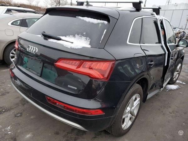 Black Audi Q5 2019 in Vilnius, with an engine capacity of 1.98 L and mileage of 80 thousand km for 11600 €, photo 5 on AUTOMOTO.COM.LV