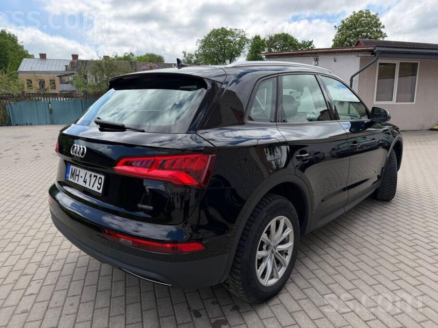 Melns Audi Q5 2019 Daugavpils, ar dzinēja tilpumu 2.00 L un nobraukumu 131 tūkst. km par 21500 €, foto 5 vietnē AUTOMOTO.COM.LV