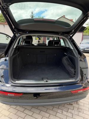 Melns Audi Q5 2019 Daugavpils, ar dzinēja tilpumu 2.00 L un nobraukumu 131 tūkst. km par 21500 €, foto 12 vietnē AUTOMOTO.COM.LV