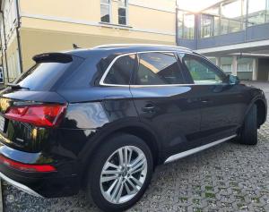 Black Audi Q5 2019 in Druskininkai, with an engine capacity of 1.97 L and mileage of 74 thousand km for 21999 €, photo 7 on AUTOMOTO.COM.LV