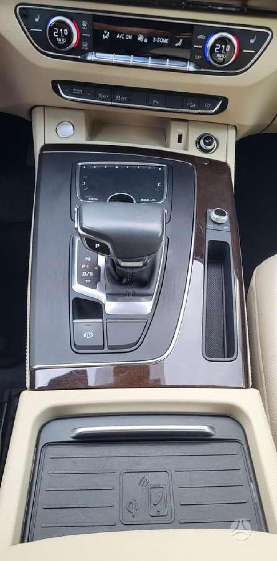 Black Audi Q5 2019 in Druskininkai, with an engine capacity of 1.97 L and mileage of 74 thousand km for 21999 €, photo 25 on AUTOMOTO.COM.LV