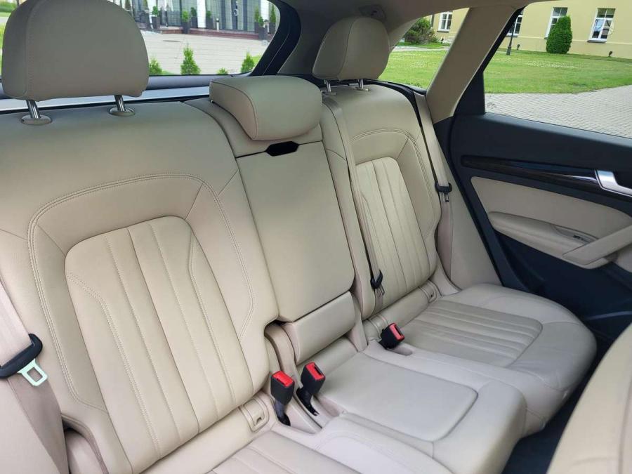 Black Audi Q5 2019 in Druskininkai, with an engine capacity of 1.97 L and mileage of 74 thousand km for 21999 €, photo 27 on AUTOMOTO.COM.LV