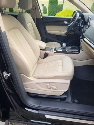 Black Audi Q5 2019 in Druskininkai, with an engine capacity of 1.97 L and mileage of 74 thousand km for 21999 €, photo 29 on AUTOMOTO.COM.LV