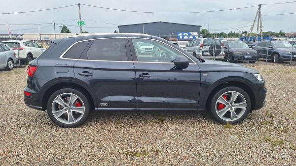 Melns Audi Q5 2019 Kauņa, ar dzinēja tilpumu 1.97 L un nobraukumu 196 tūkst. km par 24450 €, foto 4 vietnē AUTOMOTO.COM.LV